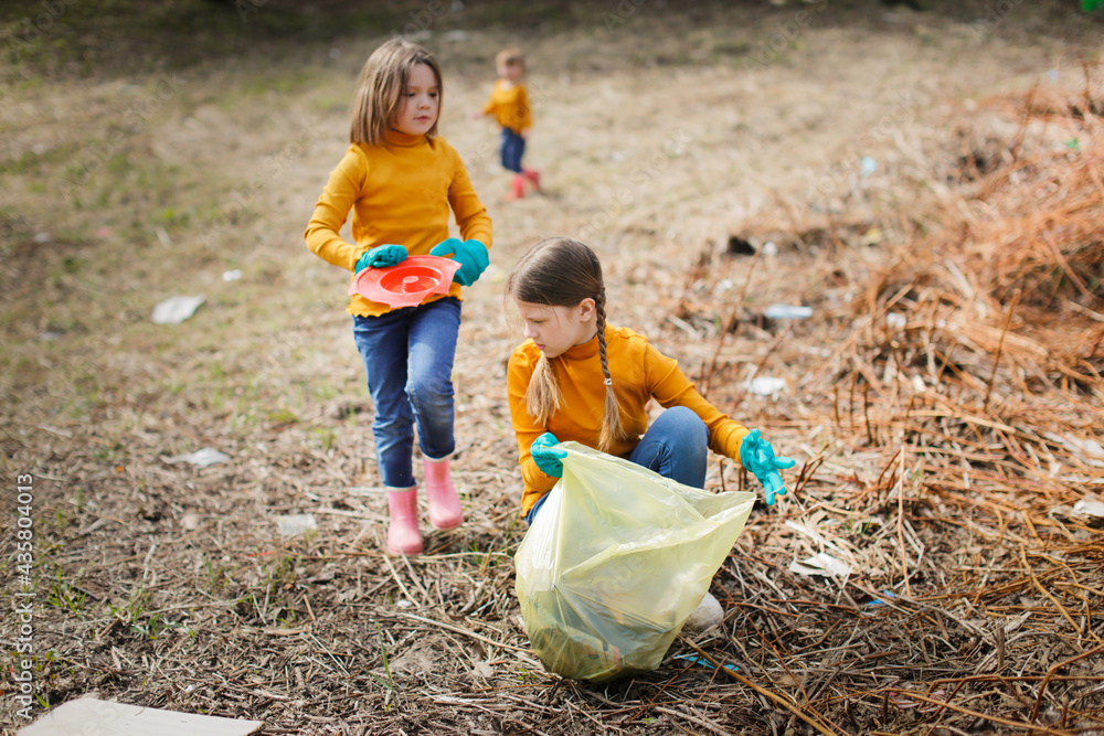 Kids Picking Up Trash