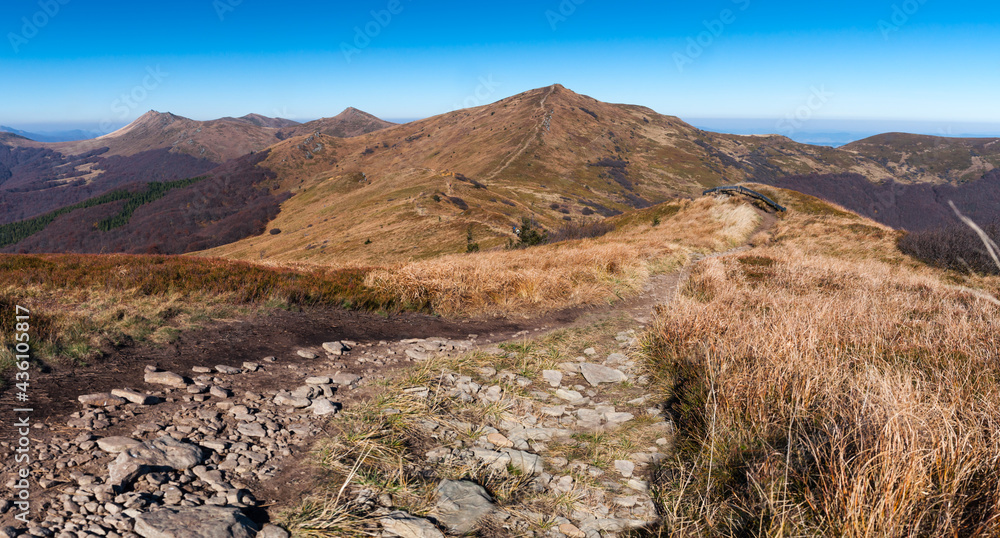 Panorama from the Rozsypaniec summit to the peaks of Tarnica, Halicz ...