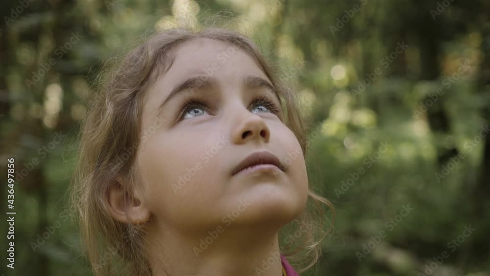 Kid Looking Up at Sky in Nature. Portrait Little Girl Praying Looking ...