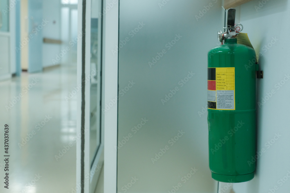 Fire extinguisher in the operating department . Install a fire ...