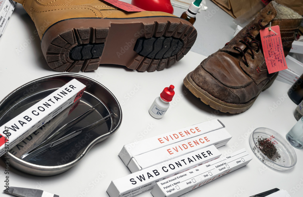 Shoe particle trace samples in crime lab, homicide investigation ...