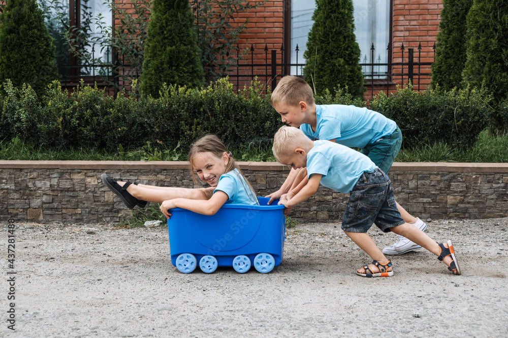 Summer Holiday Activities, games for summer holidays, suburb lifestyle ...