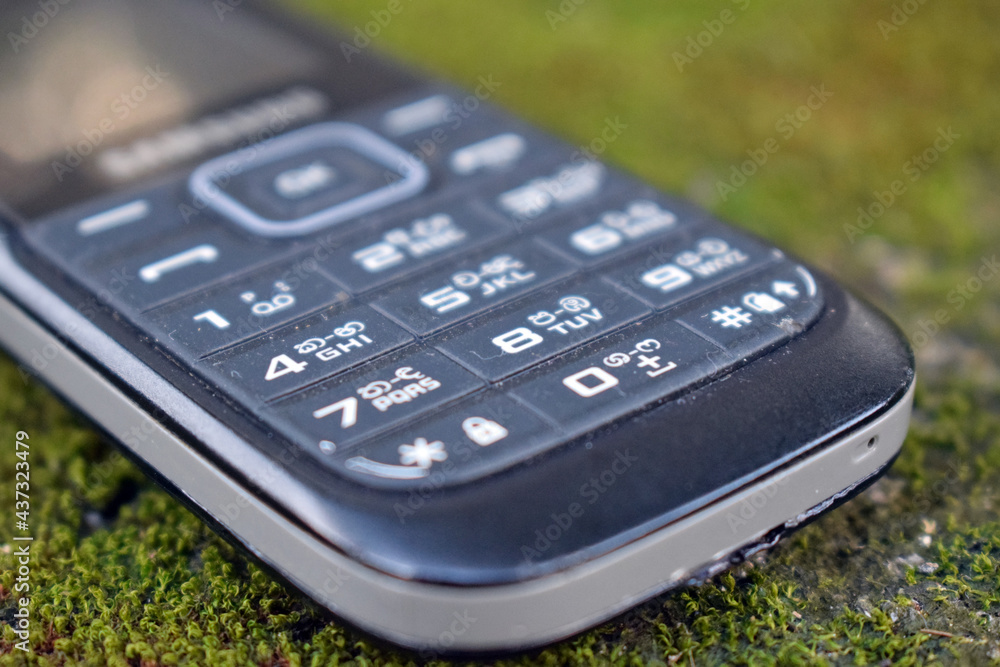 Old feature phone keyboard in Sinhala and English language Stock Photo ...