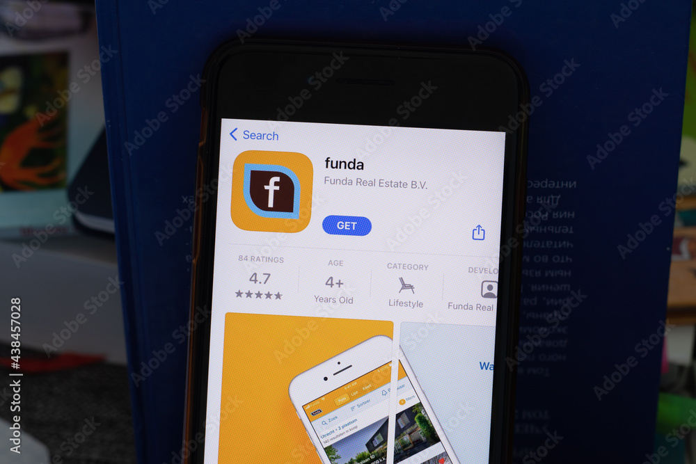 New York, USA - 1 June 2021: funda mobile app logo on phone screen ...