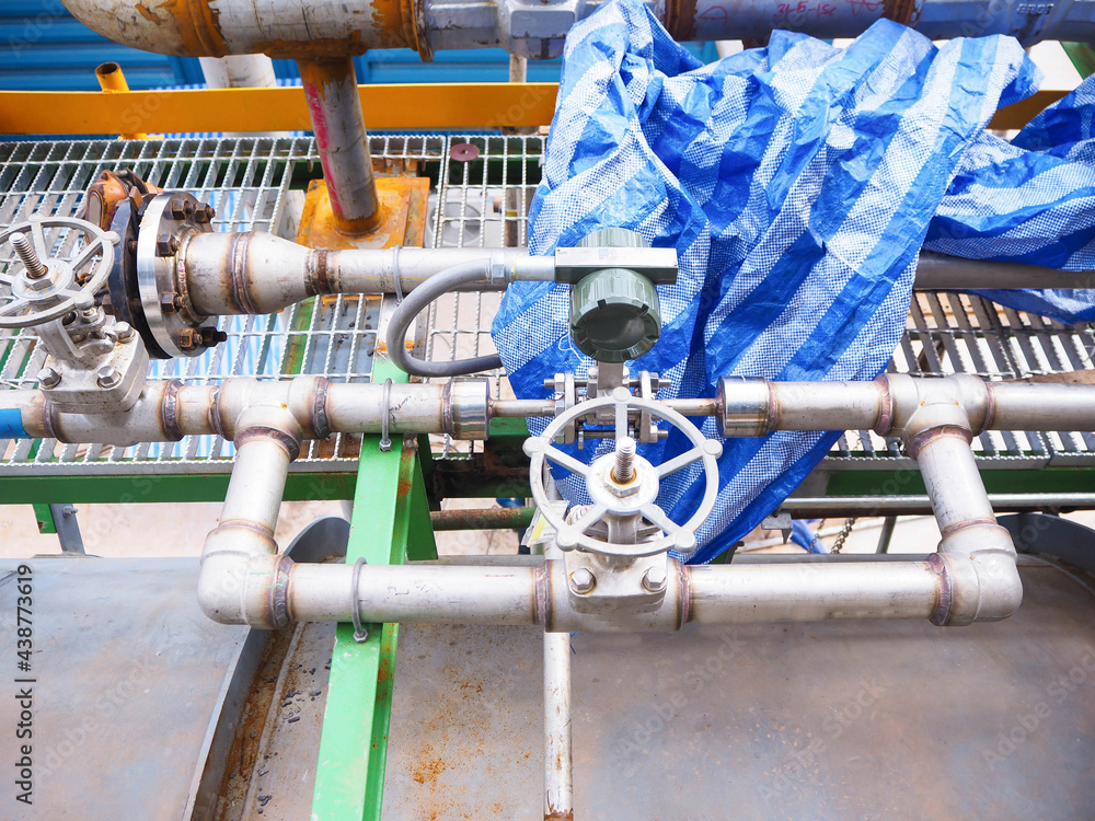 Flow transmitter of Vertex type for monitoring and control flow of ...