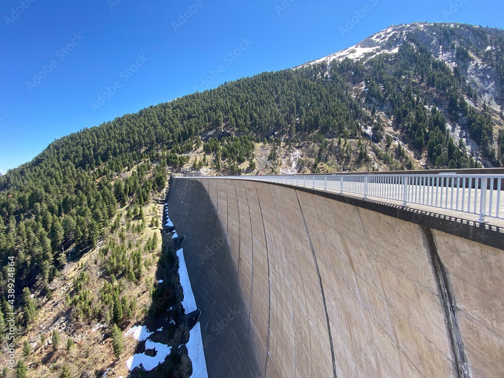 Staudamm Stausee Schlegeisspeicher nahe Mayrhofen Tux in den Tuxer ...