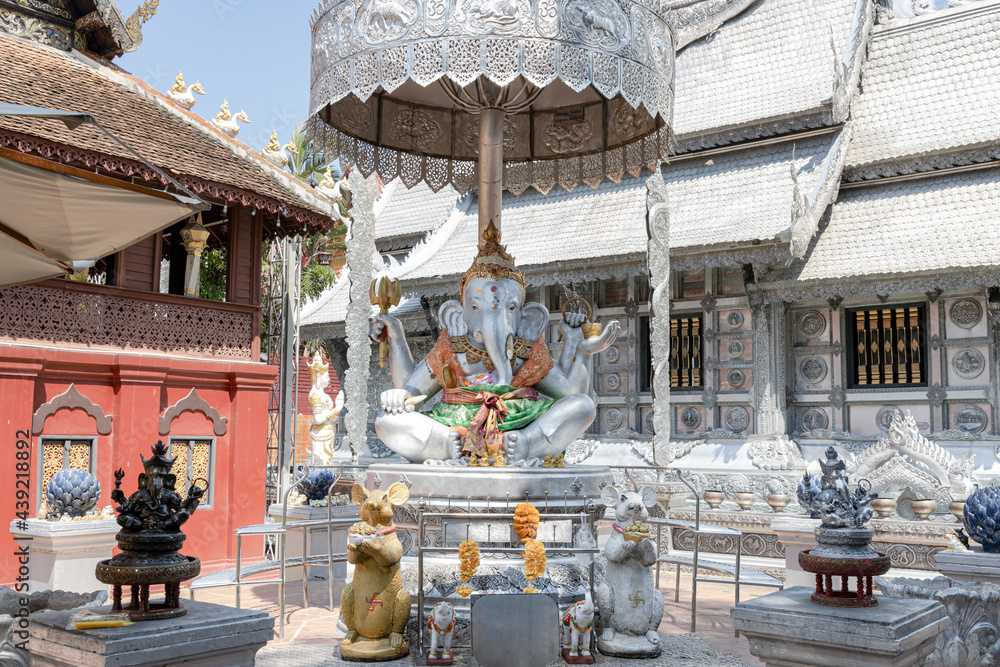 Foto de Kanesh statue inside a famous temple of Wat Sri Supan in Chiang ...