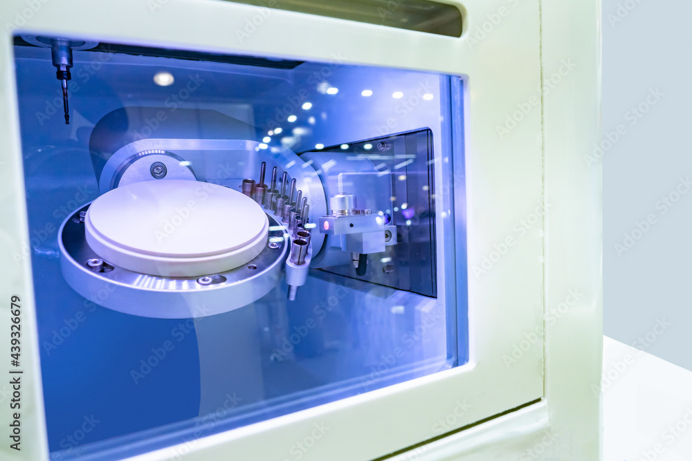 Apparatus for cutting temporary crowns. Milling machine cutting out ...