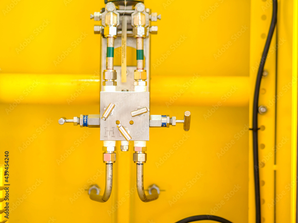 Block valve or manifold valve of pressure transmitter for apply in ...
