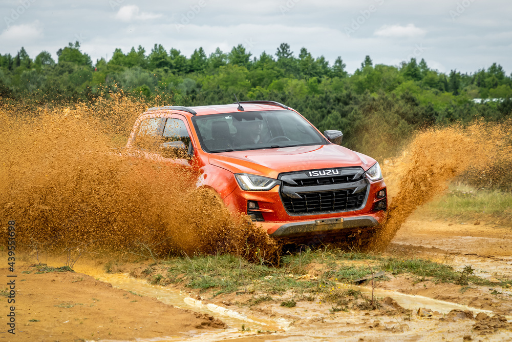 Isuzu D-Max is a pickup truck manufactured since 2002 by Isuzu Motors ...