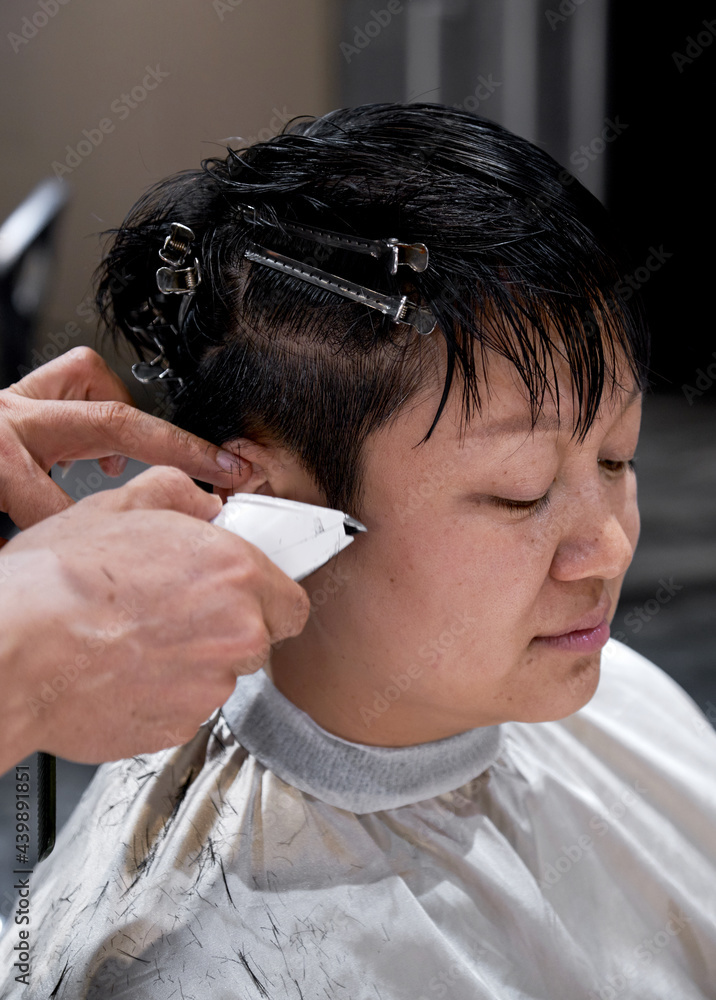 Asian Chinese women washing hair in hair salon Stock Photo | Adobe Stock