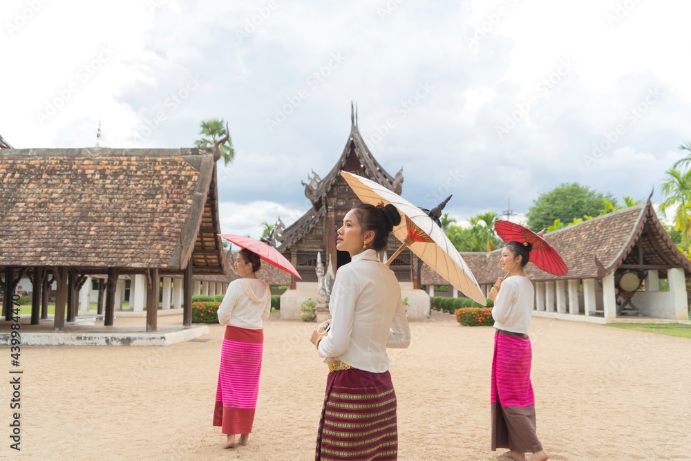 Portrait of group of Asian Shan women girls, Tai Yai, northern Thai ...