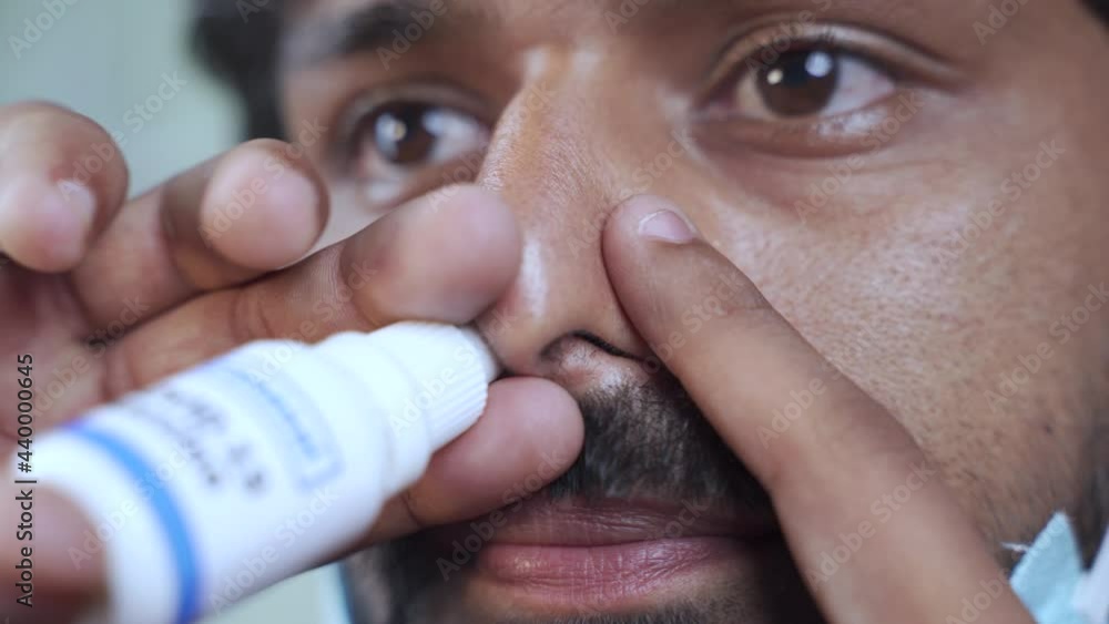 Video „Head shot of young little child with medical face mask getting ...