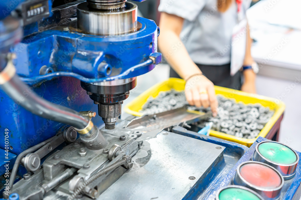 Punch die cavity with feeding module device of machine powder sinter ...