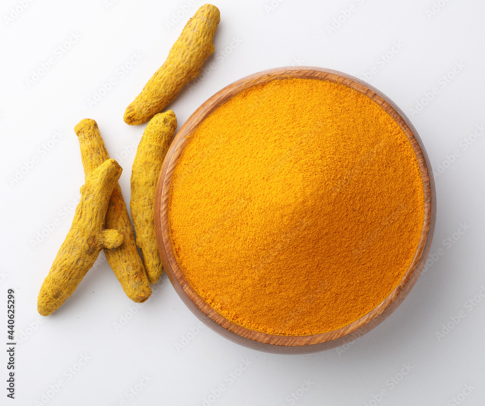 Indian spices, Turmeric powder or haldi powder Turmeric with roots ...
