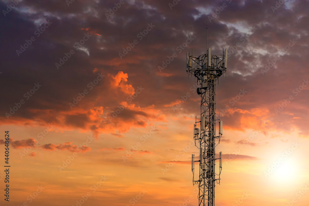 communication tower top. Radio antenna Tower , microwave antenna tower ...