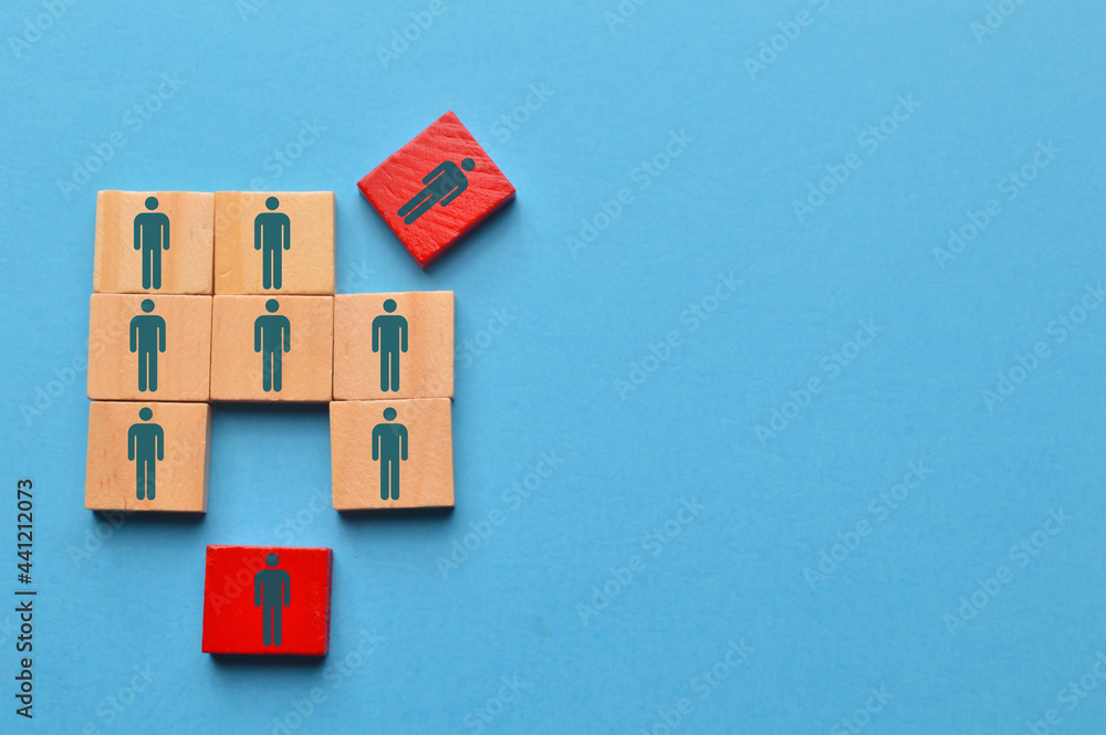 Two of the team members is out of order. Violation of the integrity and ...