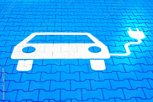 Auto-Ladestation Symbol, Ladestation E-Auto Hinweis, Hinweis auf E ...