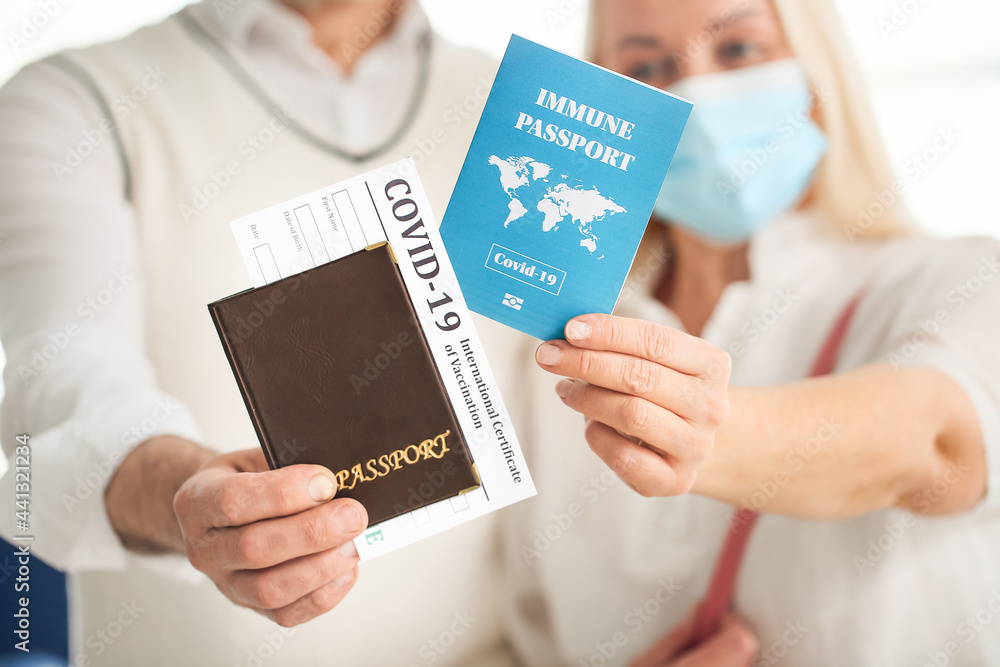Tourists with International Certificates of Vaccination and immune ...