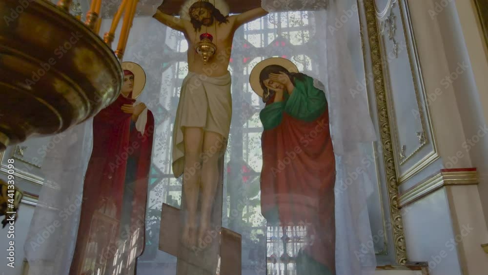 Catholics symbols, Jesus on the Cross and his Mother in the Church ...