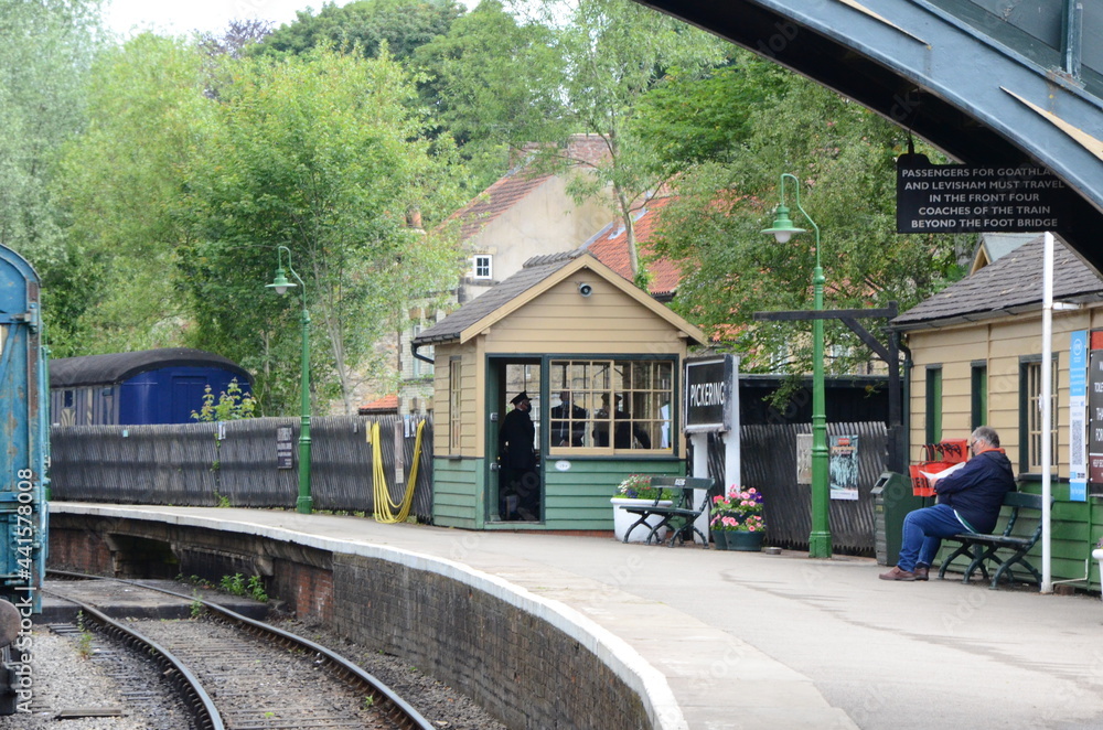 pickering vintage railway station, North Yorkshire Moors Railway ...