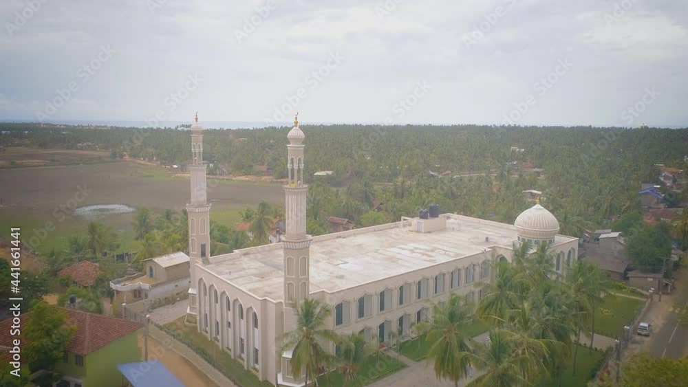 Jummah Grand Mosque, Palamunai, Sri Lanka. Pottuvil Grand Mosque was ...