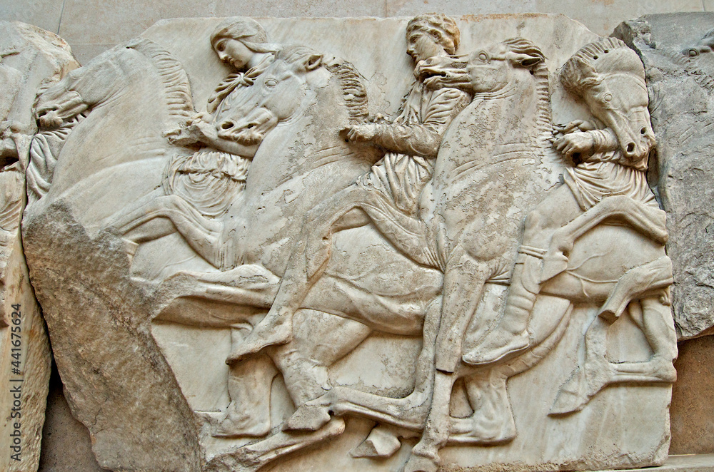 Foto de Closeup of Horsemen panel. The Parthenon Sculptures originally ...