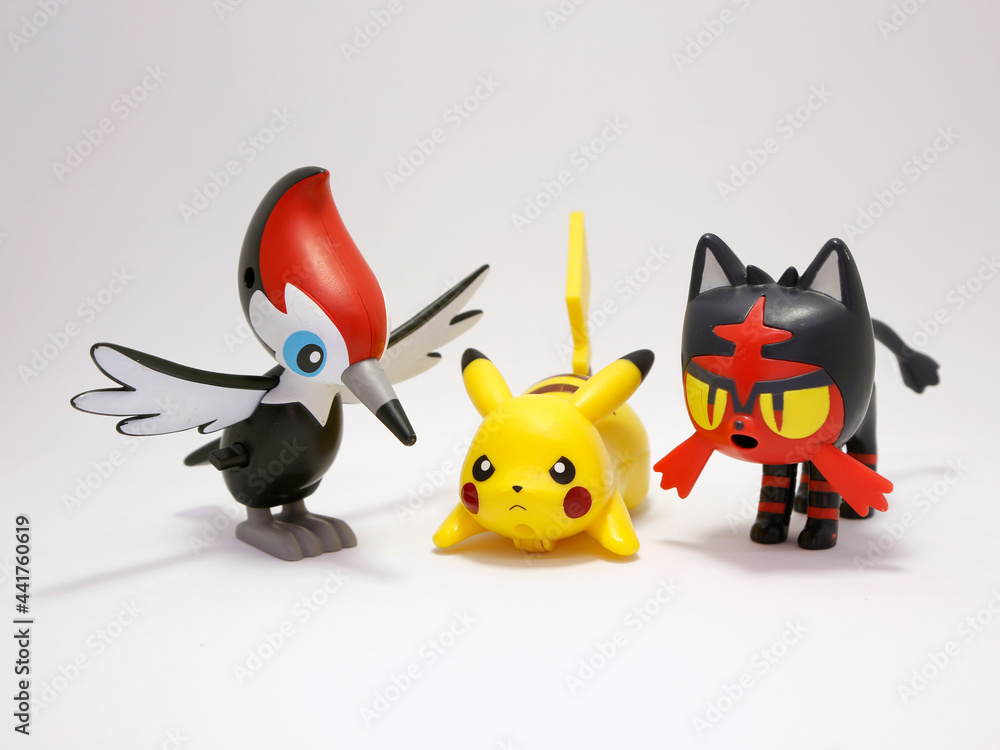 Pokemon Pikipek, Cat Litten and Pikachu. New Pokemon of the seventh ...