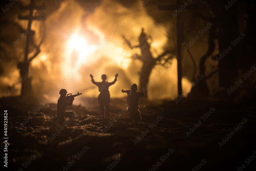 Battle scene. Military silhouettes fighting scene on war fog sky ...