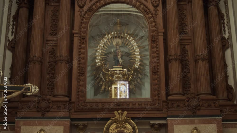 Stockvideo General tilt shot showing the altar of a church and ...