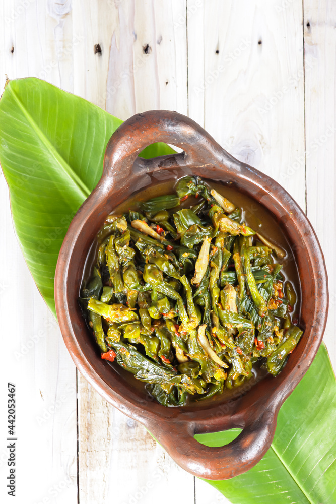 Tumis Genjer or Spicy stir-fried Genjer leaves is Indonesian ...