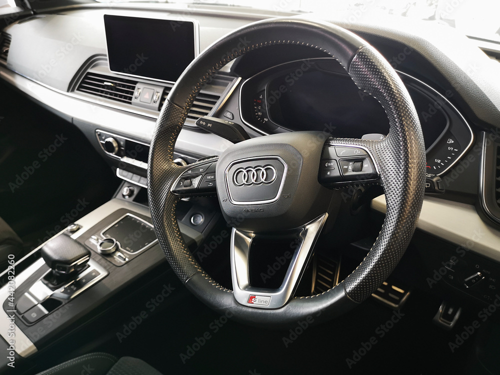Bridgend, UK: June 27, 2021: Audi S-line steering wheel and dashboard ...