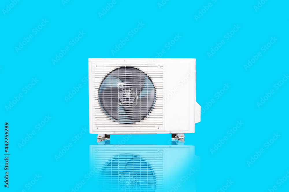 Cooling machine Large air conditioning system separated from the ...