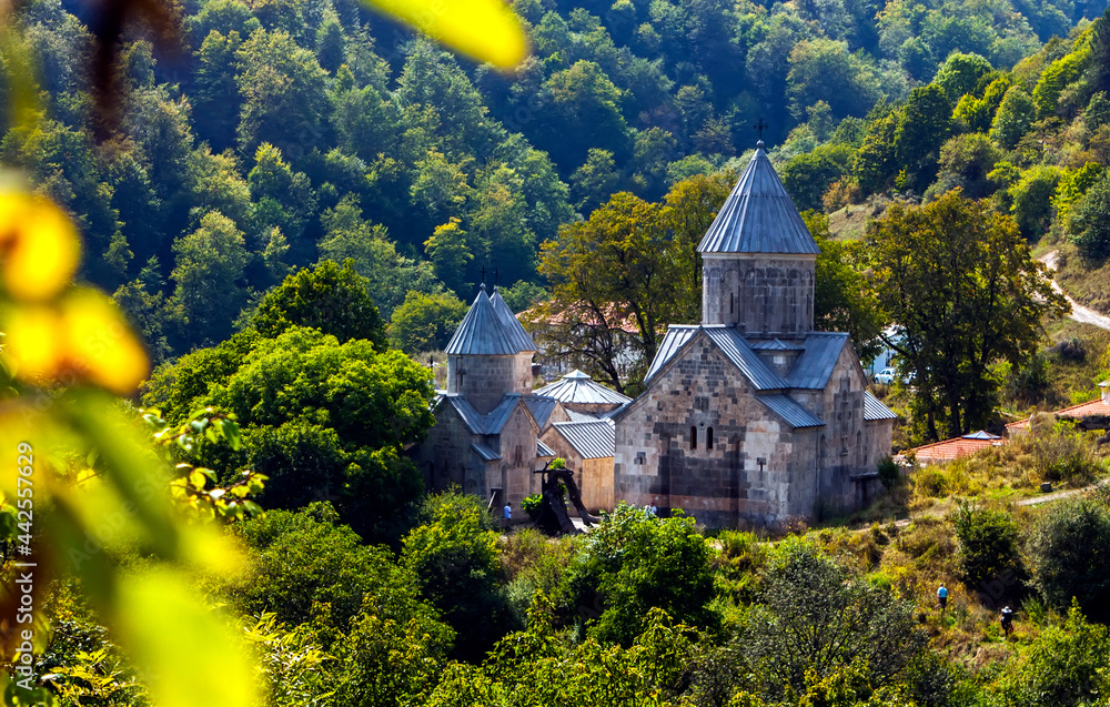 Foto de Haghartsin is a 13th century monastery located near the town of ...