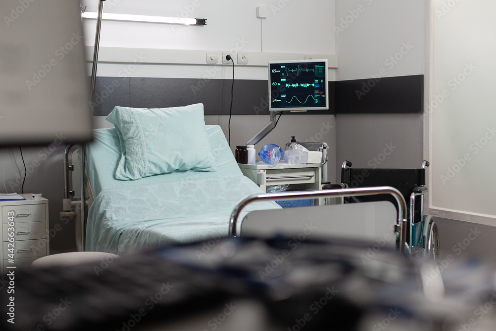 Recovery Room with beds and comfortable medical equipped in a hospital ...