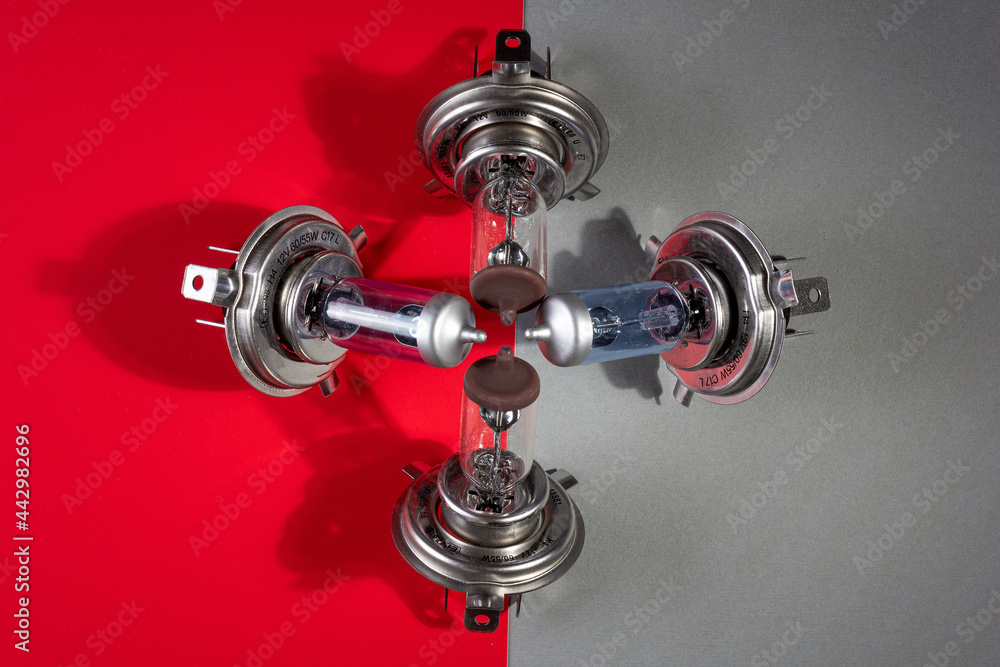 Foto de Car electric lamps for installation in lighting devices of ...