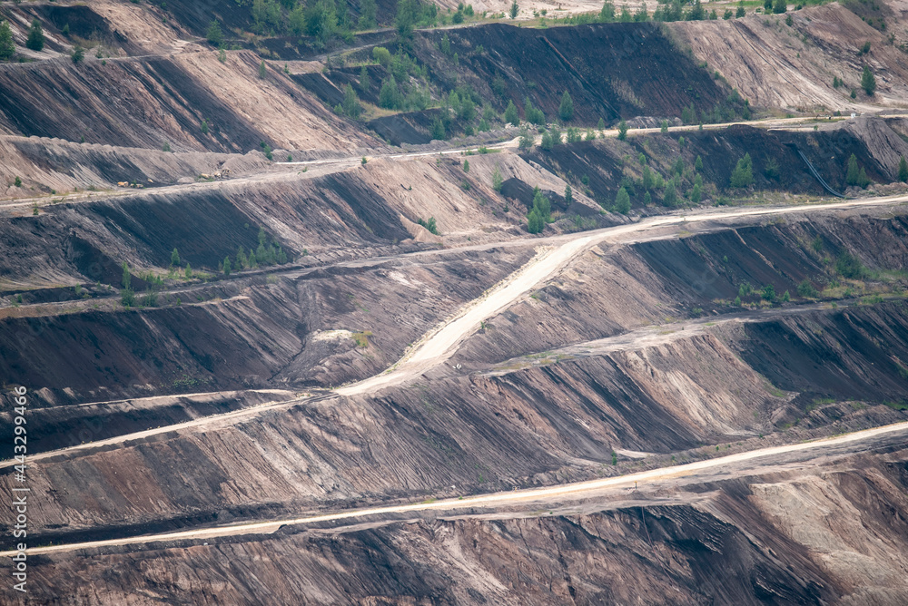 Foto de Belchatow Heat Power Plant, the bigest open pit mine and ...