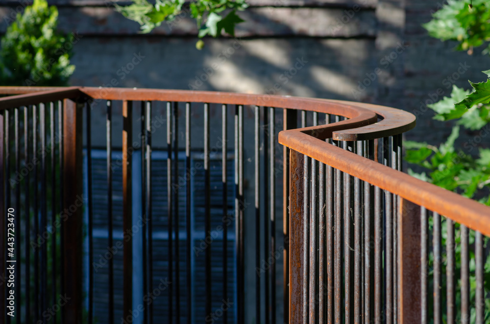 Corten steel railing, with oxidized iron elements, anti-rust. Parapet ...
