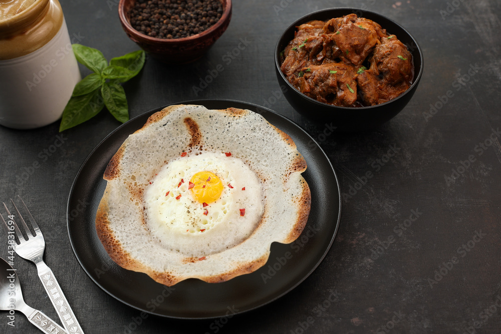 Sri lankan egg hopper, bittara aappa Appam popular breakfast Pancake ...