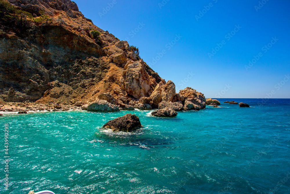 Foto de A trip to the island of Sulu Ada in Adrasan. Beautiful places ...