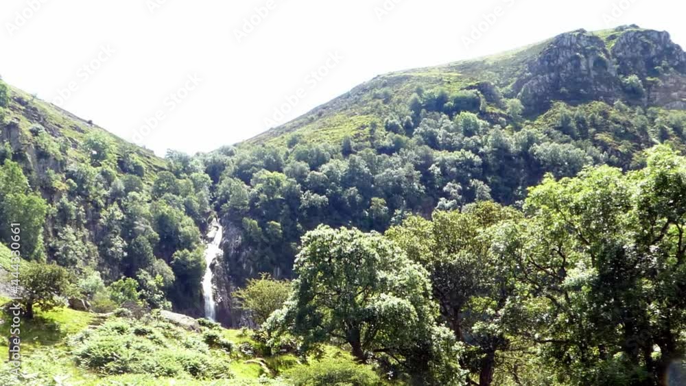 Aber falls Snowdonia mountain Welsh national park waterfall rural scene ...
