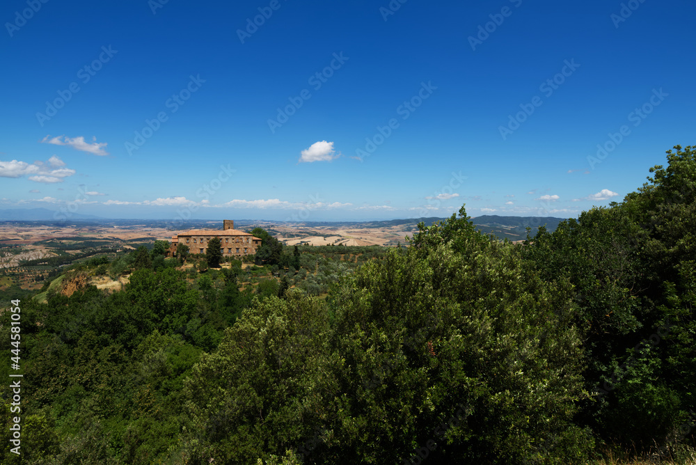 Volterra conserva un centro storico di origine etrusca, con rovine ...