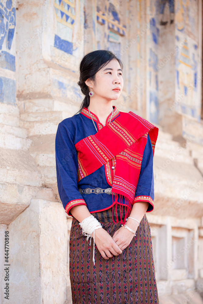 Thai women wearing national costumes,Portrait of asian girl with Thai ...