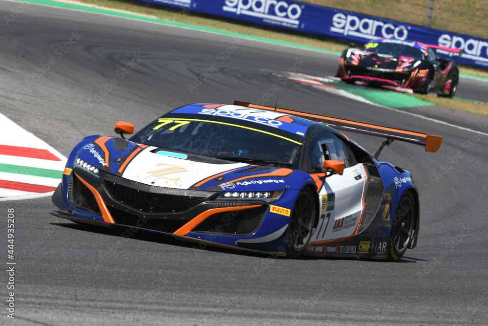 Foto de Scarperia, (IT) July 2, 2021: Honda NSX of Team Nova Race drive ...
