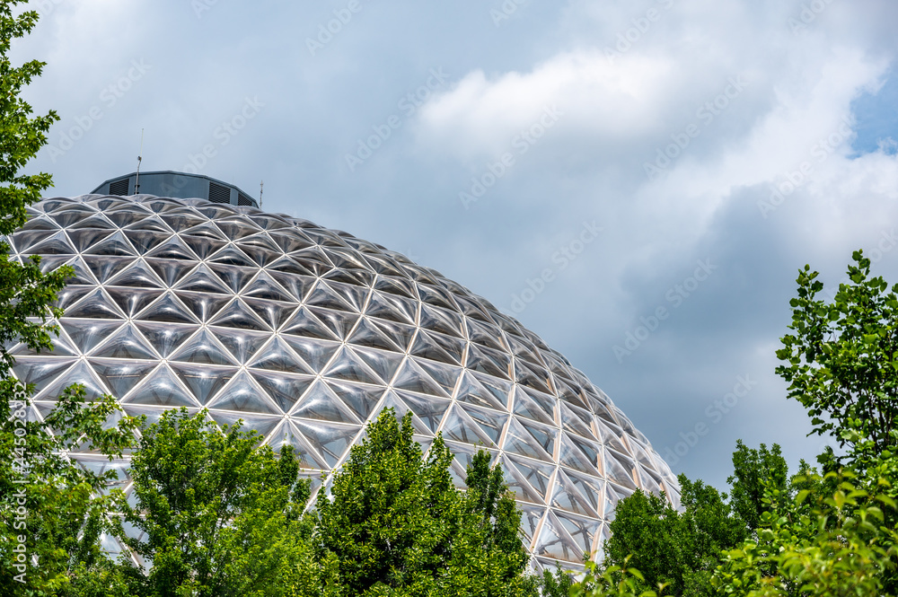 Henry Doorly Zoo Desert Dome