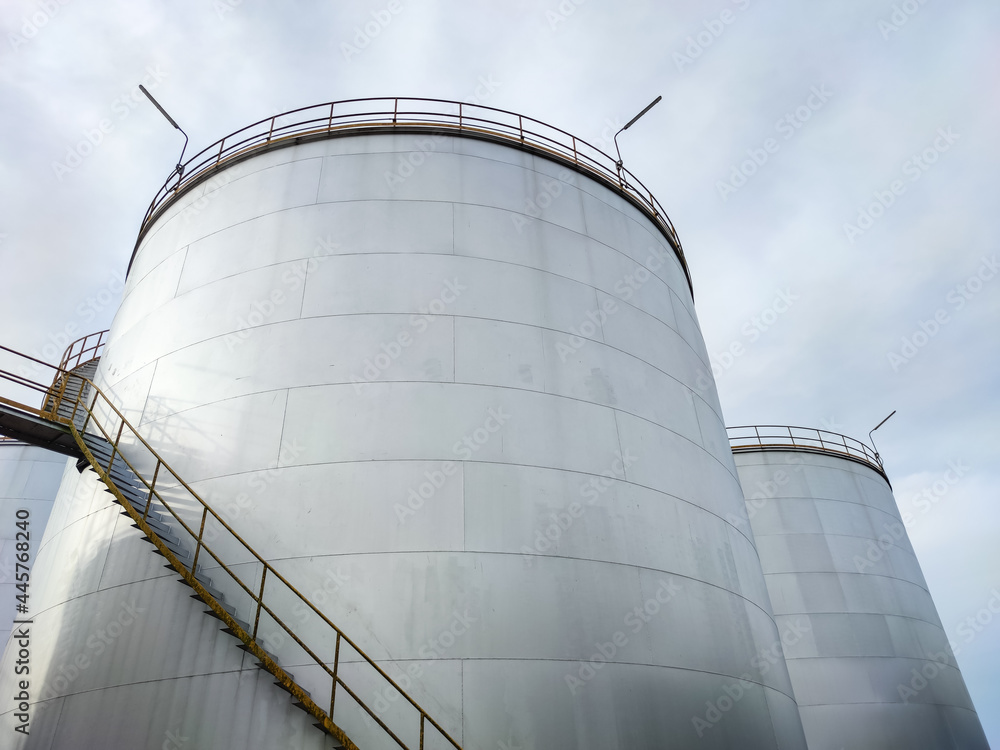 Oil storage tank In industrial areas. Crude oil storage plant For ...