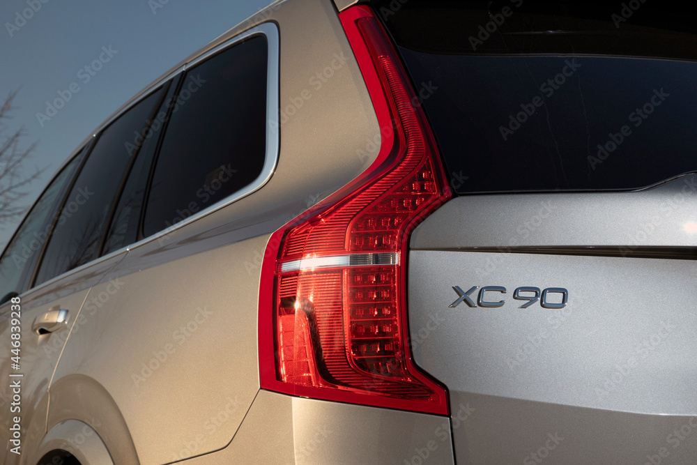 Volvo XC90 B5 is a mid-size luxury crossover SUV manufactured and ...