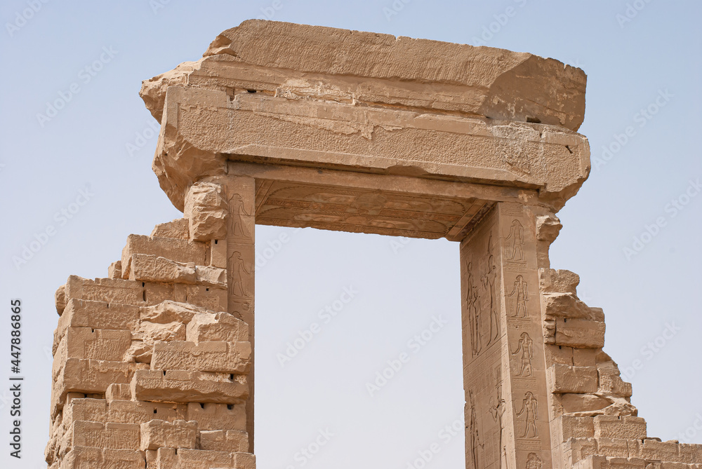 The oldest examples of life on the land of Egypt. Travel through the ...