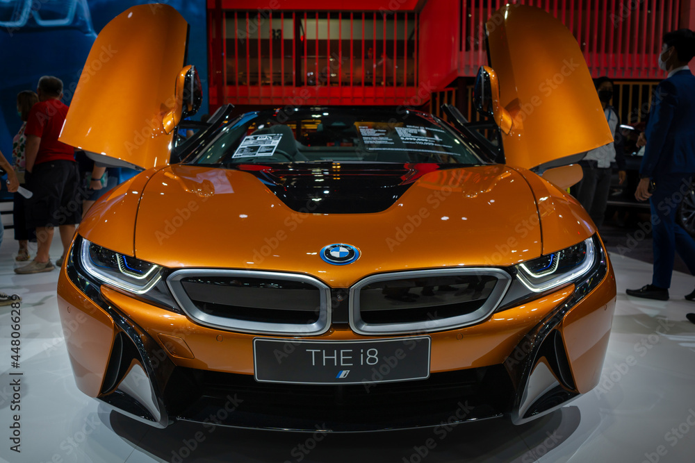 Foto de BMW i8 Roadster Plug-in Hybrid Super sport car with beautiful ...