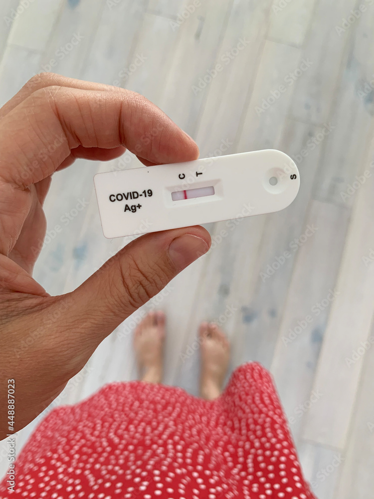 antigen test for Covid-19, hand holding coronavirus autotest Stock ...